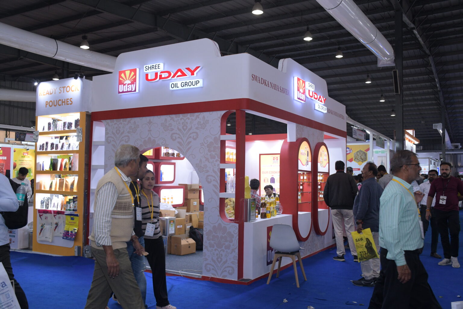 Edible oil manufacturer, castor oil supplier, and peanut oil in India